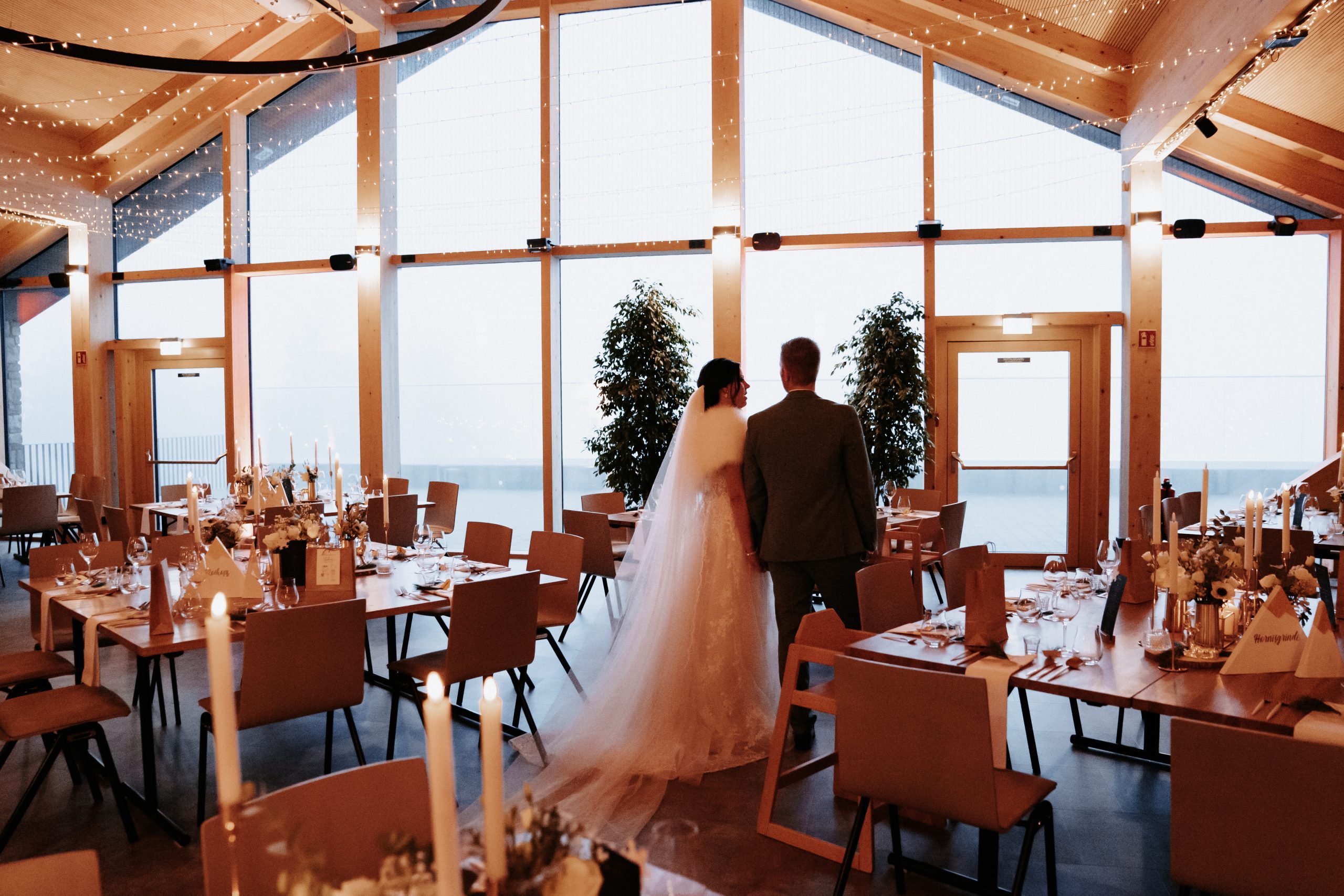 Julia & Fabian - eine Weihnachtshochzeit in der Bergwelt Kandel ...